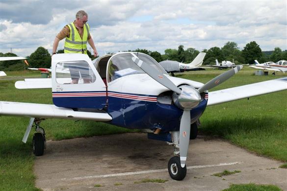 20 Minute Flying Lesson in a Piper PA-28 Plane at Cranfield Airport
