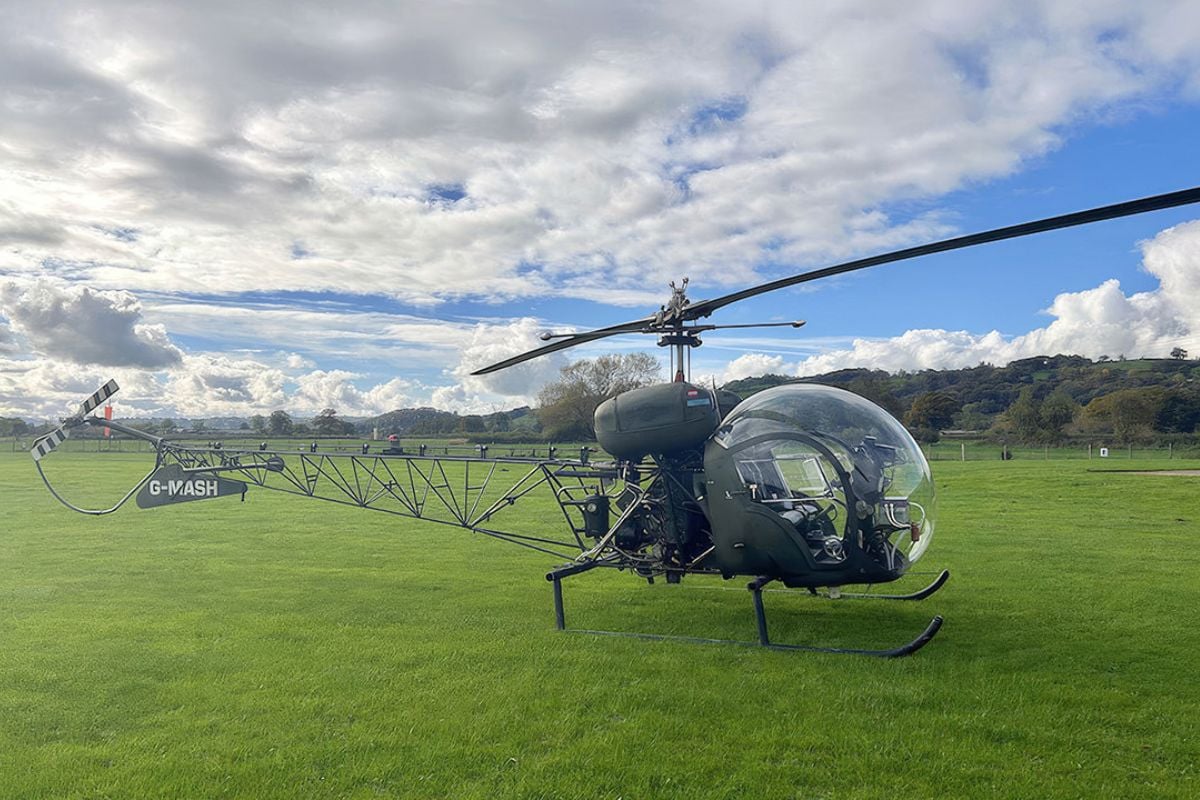 Book this 30 Minute Vintage Bell 47 Helicopter Lesson in Mid Wales