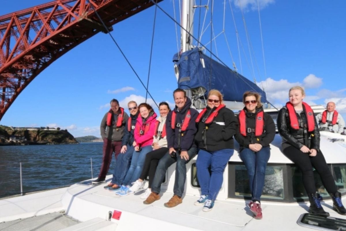 Book this fun Edinburgh Forth Bridge Sailing Experience, Gift Voucher