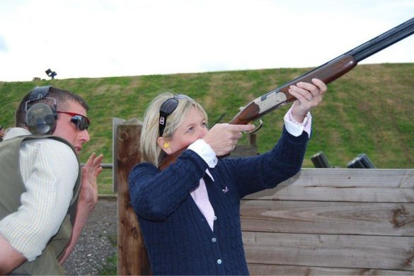 1 to 1 Clay Pigeon Shooting Lesson | trackdays.co.uk