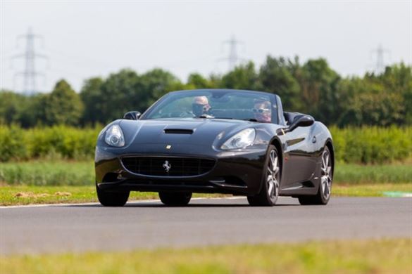 Ferrari California Driving Experience | UK | Trackdays