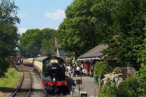 Steam Train Cream Tea | East Somerset Railway | Shepton Mallet